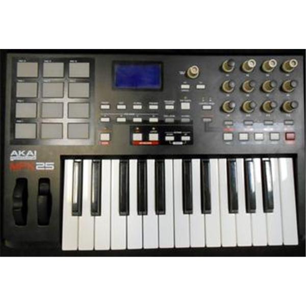 Used Akai Professional MPK25 25 Key MIDI Controller